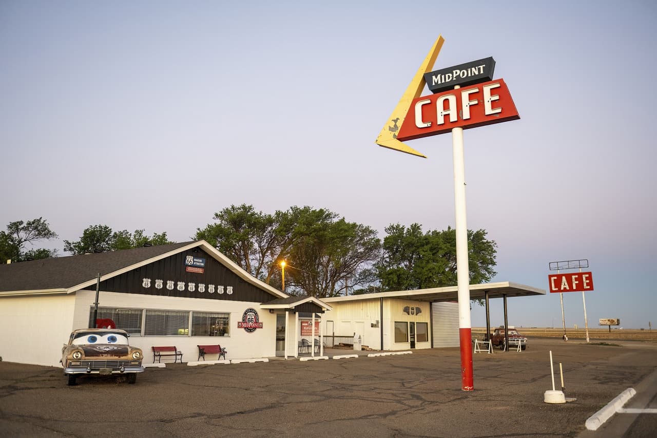 The Best Diners and Cafes along Route 66 - Santa Rosa Blue Hole